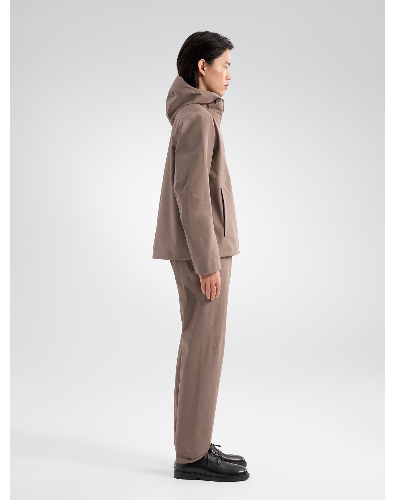 Arc’Teryx Perron Jacket International Shipping